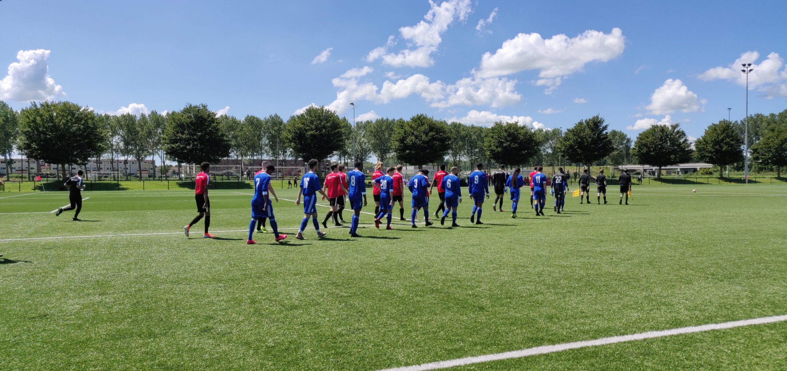 O21 verpletterd eerste elftal van Sporting Almere - Almere City Fans